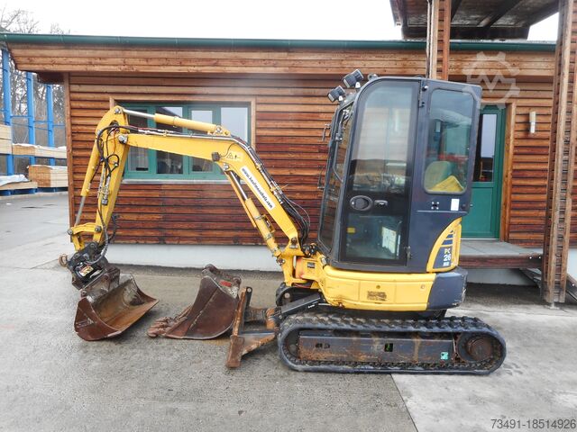 Mini bageri
Komatsu PS 26MR-3 mit POWERTILT