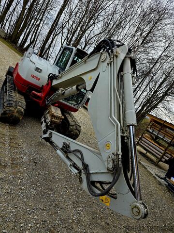 CV sa POWERTILT-om
Takeuchi tb290