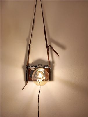 Lampa retro stari fotoaparat industrijski stil NA