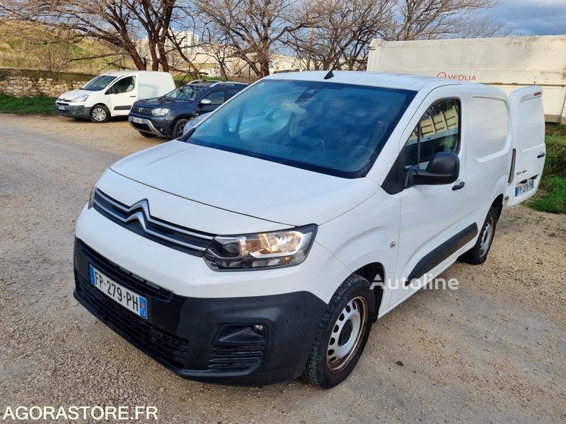 Prodaje se Citroen BERLINGO laki furgon na aukciji