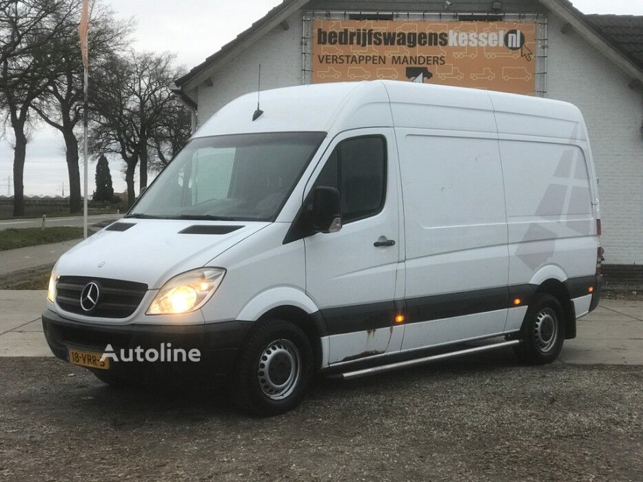 Mercedes-Benz Sprinter 318 3.0 CDI V6 L2H2 Airco Trekhaak 2.8t minibus furgon