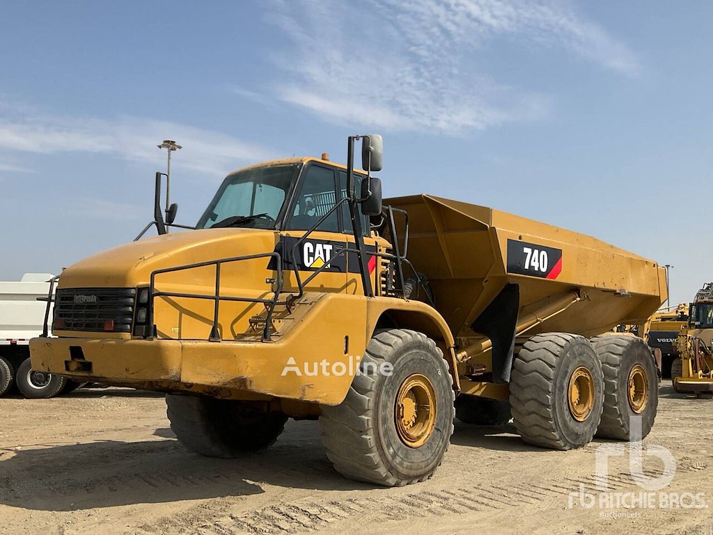 Prodaje se Caterpillar 740 kiper na aukciji