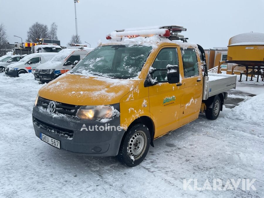 Prodaje se Volkswagen Transporter kamion s ravnom platformom < 3.5t na aukciji