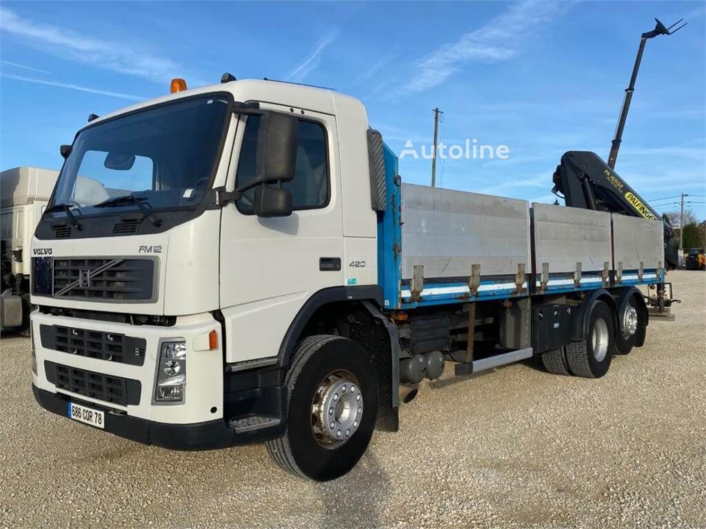 Volvo FM12 kamion s ravnom platformom < 3.5t