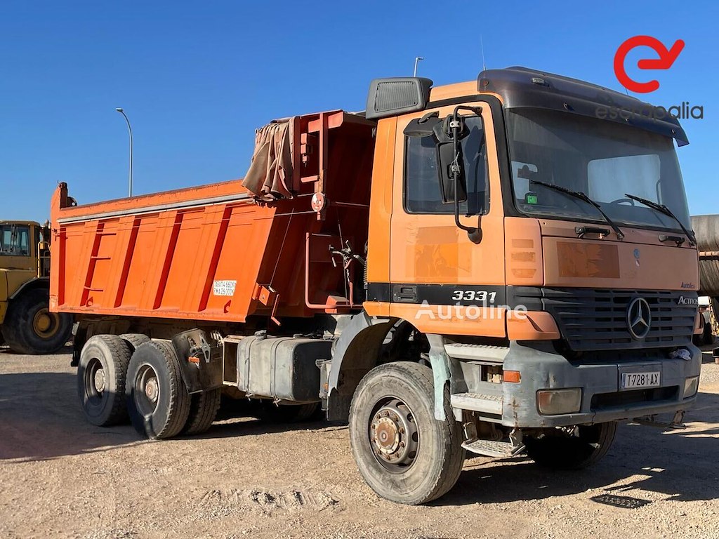 Prodaje se Mercedes-Benz 3331 6X6 kiper na aukciji