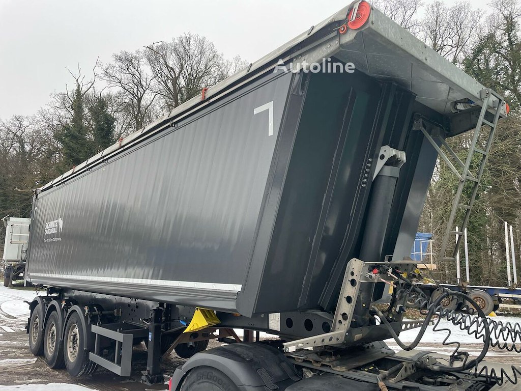 Nova Schmitz Cargobull 3-Achser 48 qubik Getreidekipper poluprikolica kipera