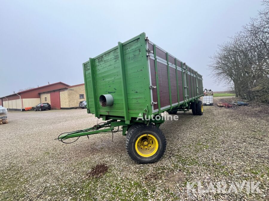 Prodaje se Kornvogn 28 kubik prikolicu za prevoz zrna na aukciji