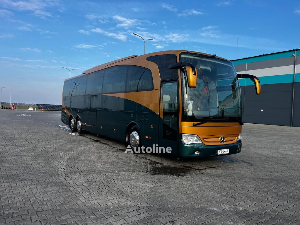 Mercedes-Benz Travego 16 RHD-M turistički autobus