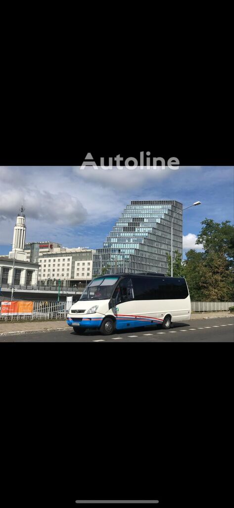 IVECO Rosero First 65C17 turistički autobus