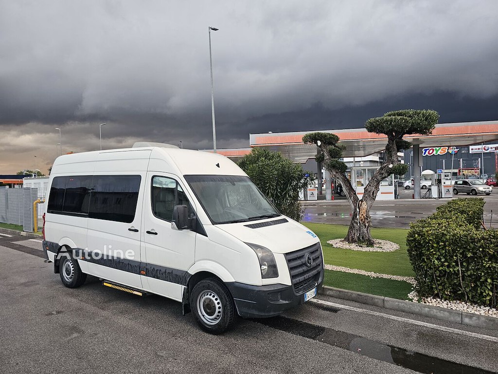 Volkswagen CRAFTER 9 POSTI CON PEDANA DISABILI turistički autobus