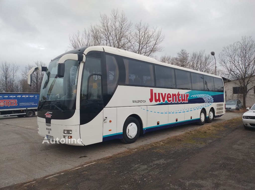 MAN R08 turistički autobus