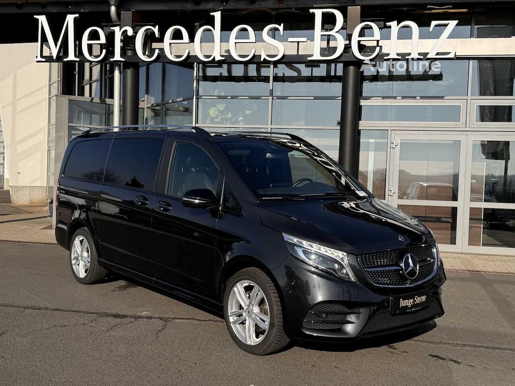 Mercedes-Benz D 4MATIC putnički minibus