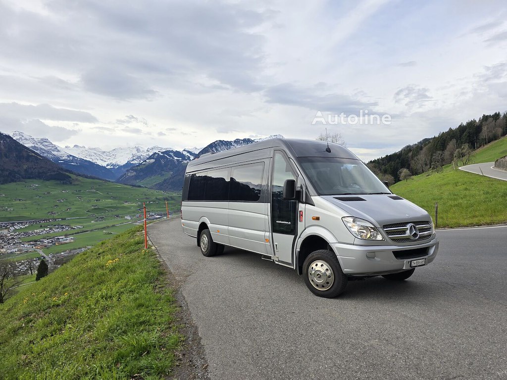 Mercedes-Benz 518 putnički minibus