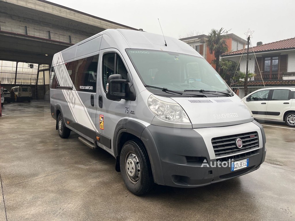 Prodaje se FIAT Ducato putnički minibus na aukciji