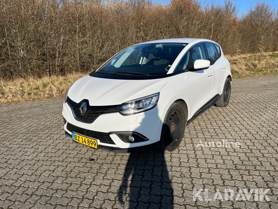 Prodaje se Renault Scenic hečbek na aukciji