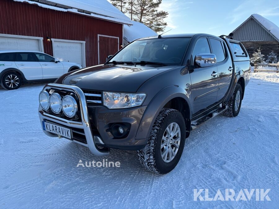 Prodaje se Mitsubishi L200 pikap na aukciji