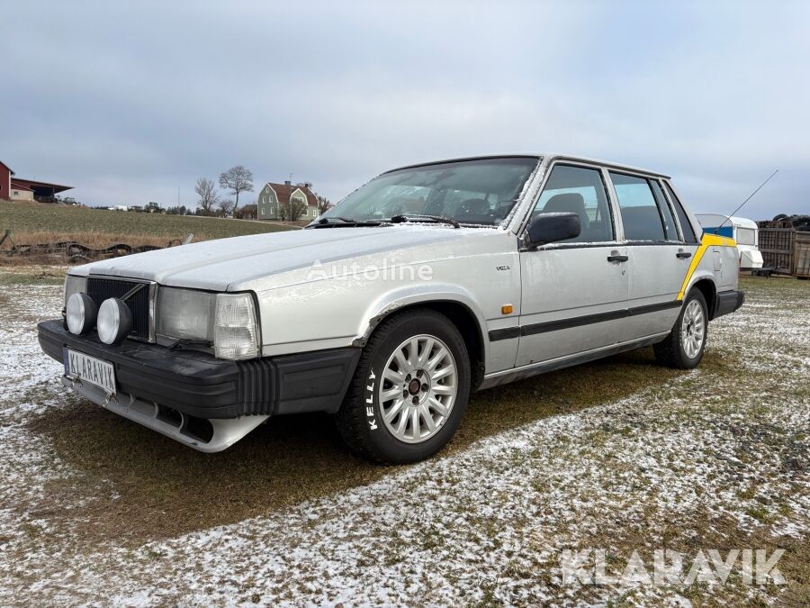 Prodaje se Volvo 744-892 GLT, 16 VA sedan na aukciji