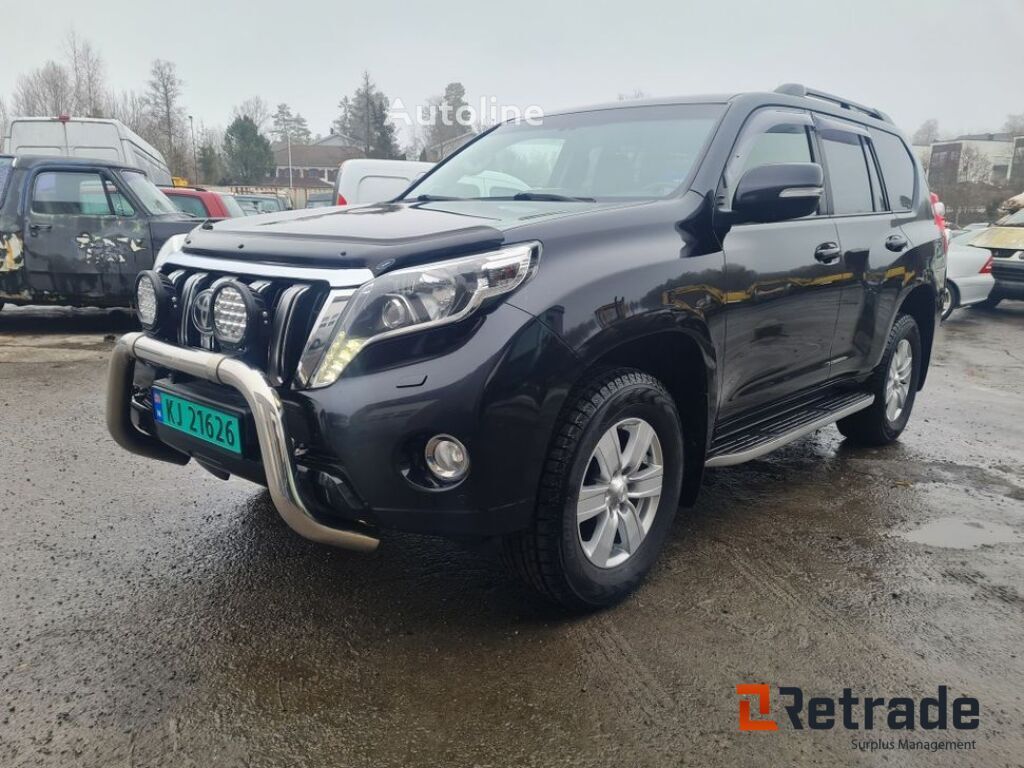 Prodaje se Toyota LANDCRUISER 2.8 pikap na aukciji