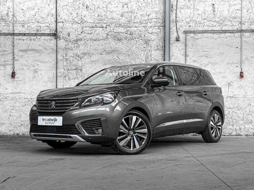 Prodaje se Peugeot 5008 krosover na aukciji