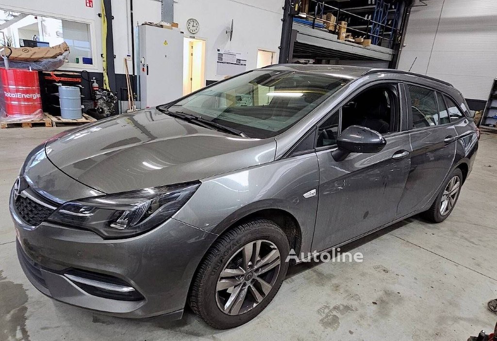 Prodaje se Opel Astra Sports Tourer 1.2 Turbo sedan na aukciji