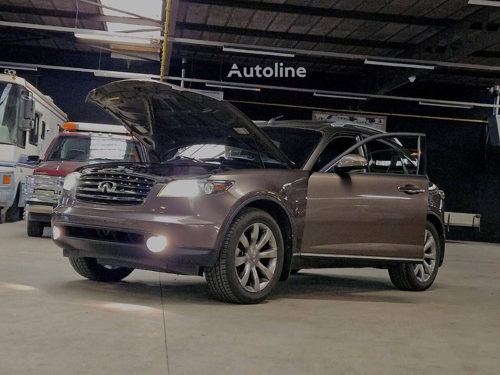 Prodaje se Infiniti FX 35 terenac na aukciji