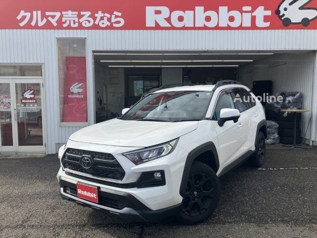 Toyota RAV4 krosover