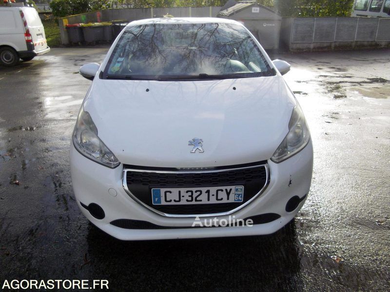 Prodaje se Peugeot 208 hečbek na aukciji