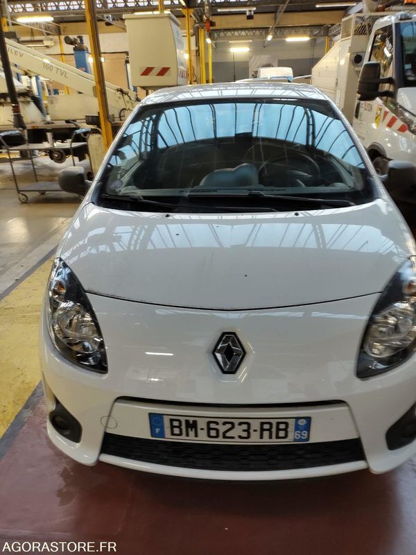 Prodaje se Renault TWINGO hečbek na aukciji