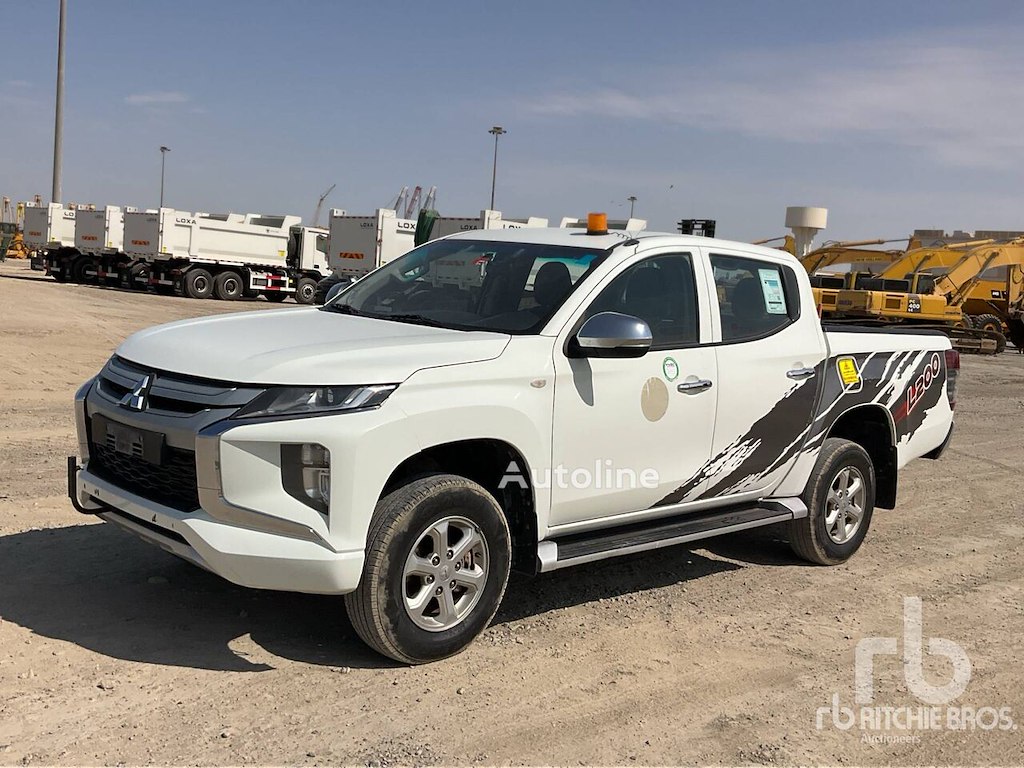 Prodaje se Mitsubishi L200 4x4 Crew Cab pikap na aukciji