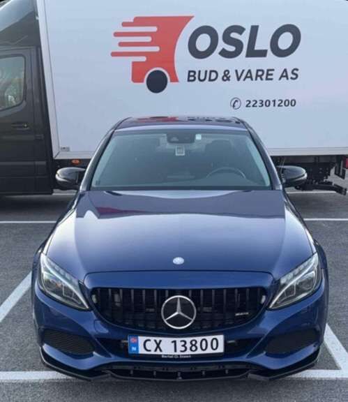 Prodaje se Mercedes-Benz C 350 e sedan na aukciji