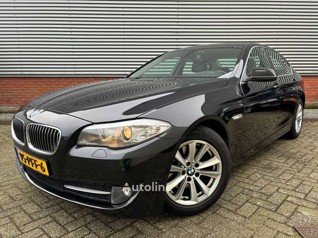 Prodaje se BMW 5-serie sedan na aukciji