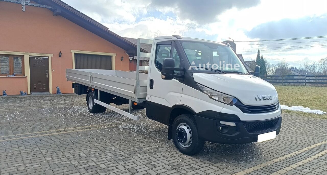 IVECO 70C18 Flatbed kamion s ravnom platformom