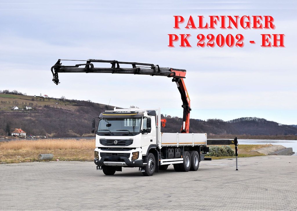 Volvo FMX 370 kamion s ravnom platformom