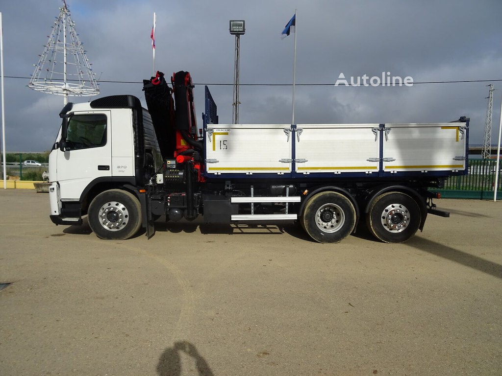 Volvo FM 370 kamion s ravnom platformom