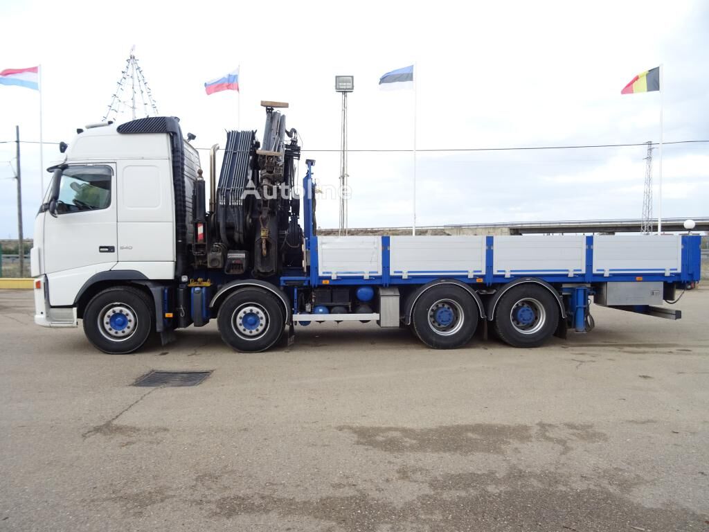 Volvo FH16 540 kamion s ravnom platformom