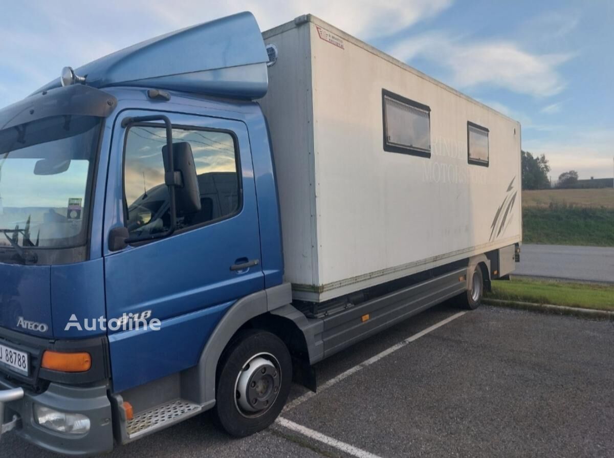 Prodaje se Mercedes-Benz 818L/48AT innredet med bodel kuću na točkovima na aukciji