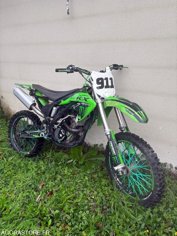 Prodaje se Kawasaki KX 250 motocikl na aukciji