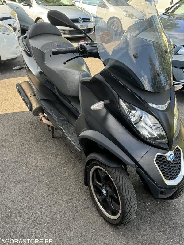 Prodaje se Piaggio MP3 500LT tricikl na aukciji