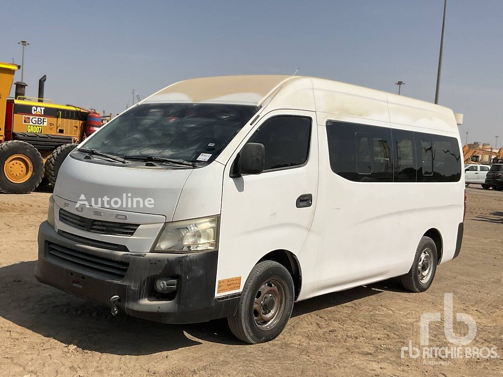 Prodaje se Mitsubishi Fuso CANTER 4x2 14-Seat Mini poluprikolicu platformu na aukciji