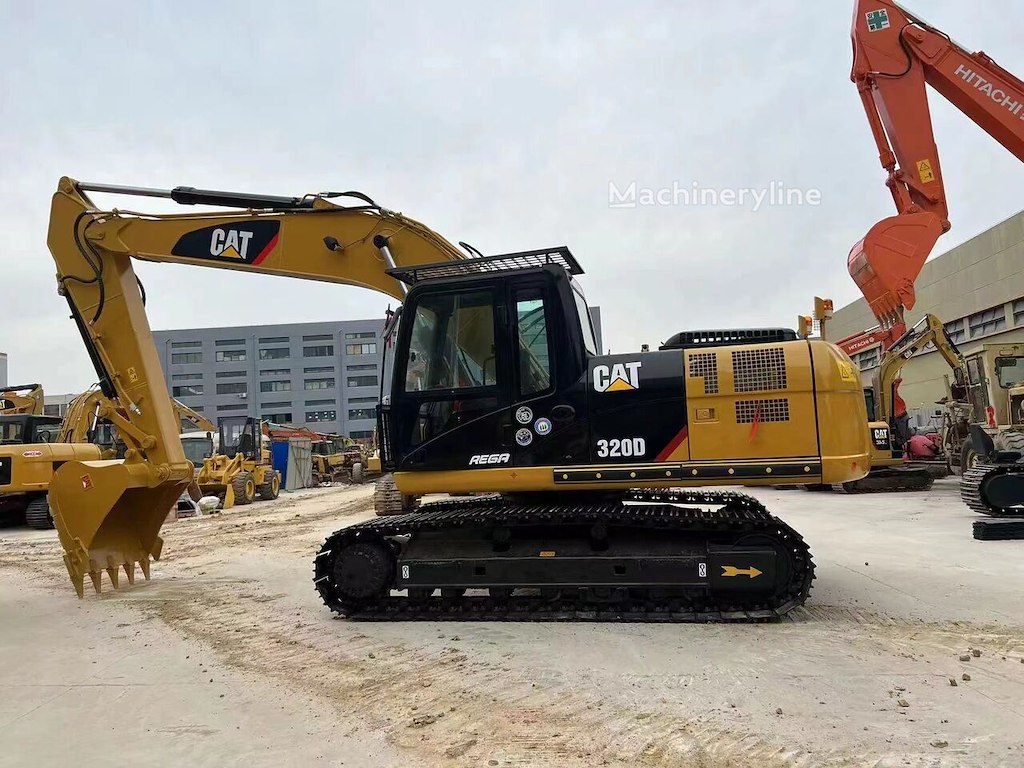 Caterpillar 320D bager guseničar