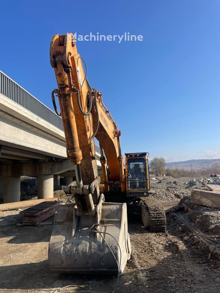 Hyundai R480LC-9 bager guseničar