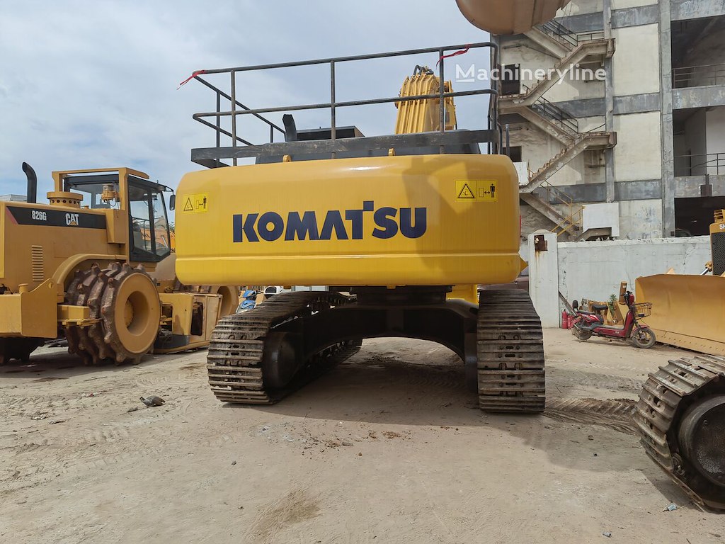 Komatsu PC400-7 bager guseničar