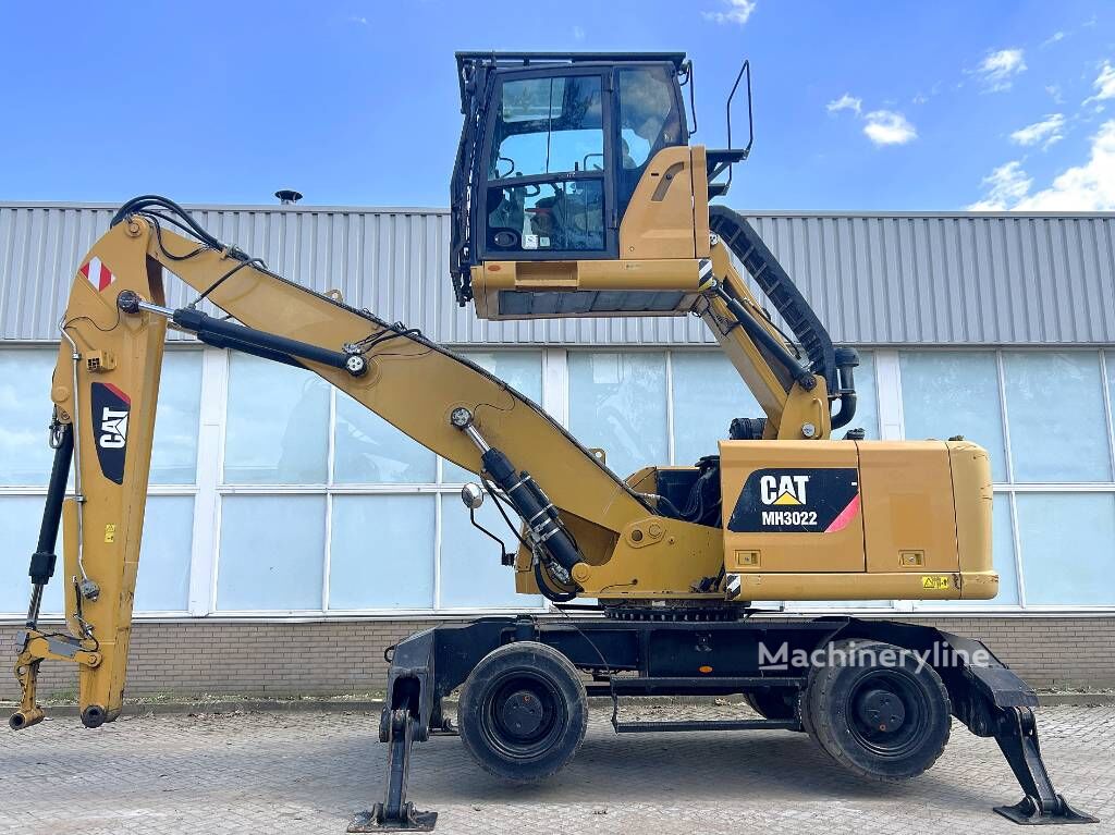 Caterpillar CAT MH 3022 2015 CE bager za pretovar