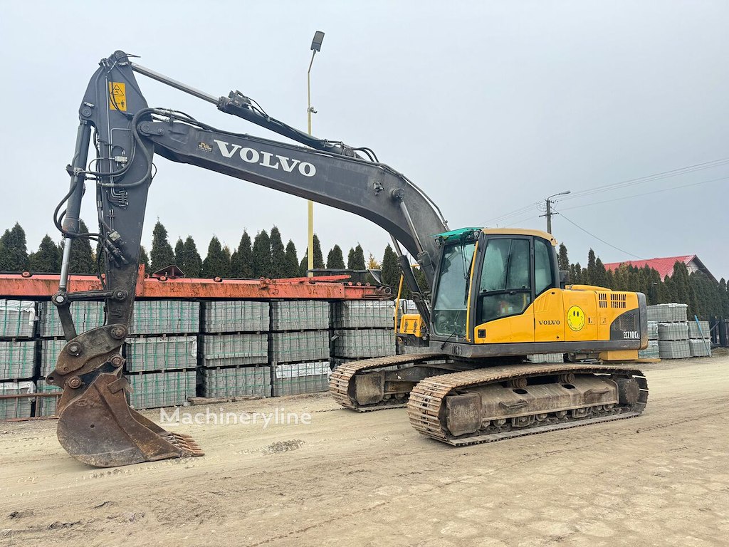 Volvo EC210 CL bager guseničar