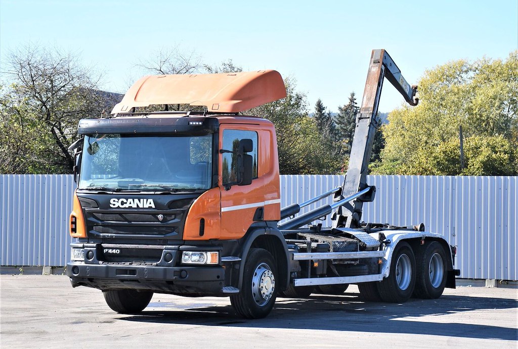 Scania P 440 kamion rol kiper