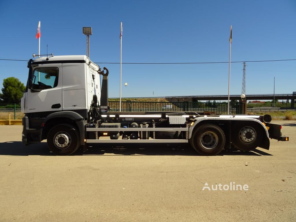 Mercedes-Benz AROCS 25 42 kamion rol kiper