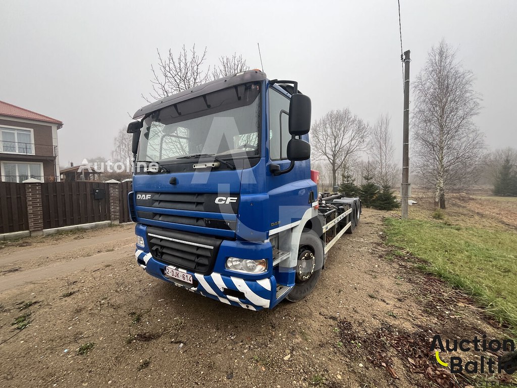 Prodaje se DAF CF85 rol kiper sa kukom na aukciji