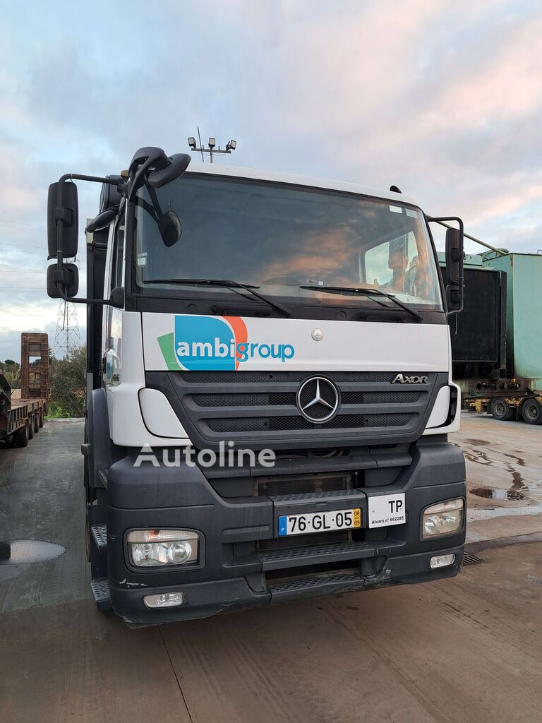 Mercedes-Benz Axor 2536 kamion autopodizač kontejnera