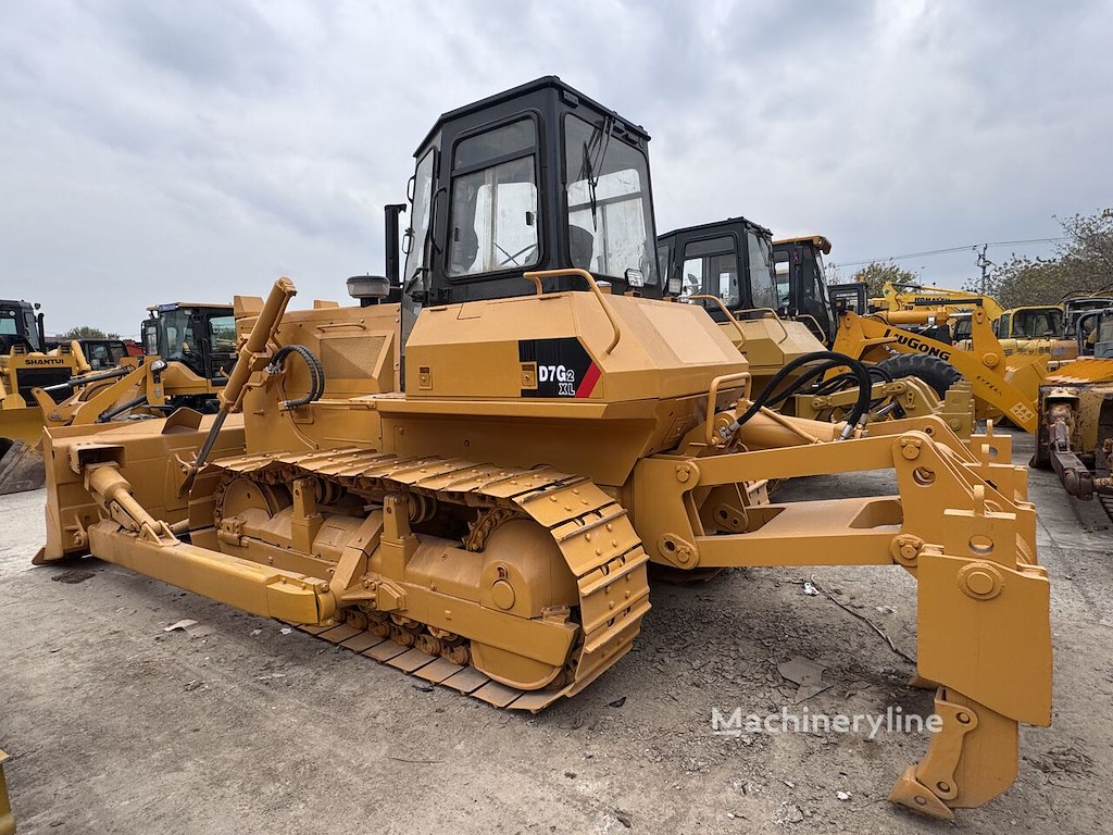 Caterpillar D7G2XL valjak za asfalt