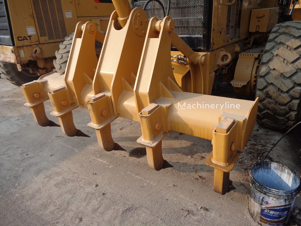 Caterpillar 140K grejder